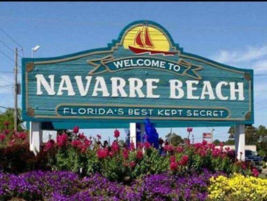 Navarre residents want old signs returned to Navarre Beach entrance