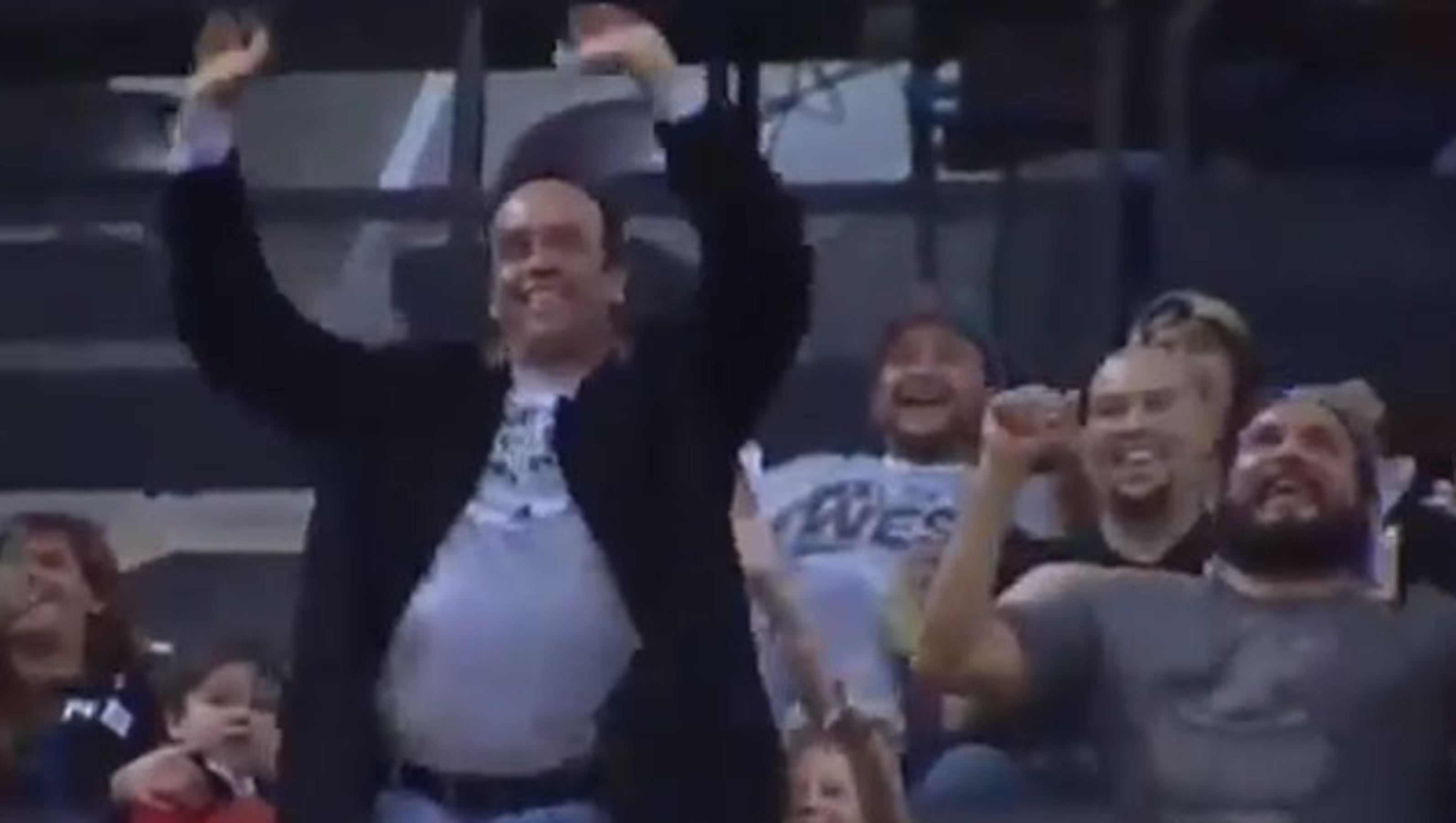 'Awkward Dad Dance Cam' takes Spurs fanhood to whole new level - KENS 5 ...