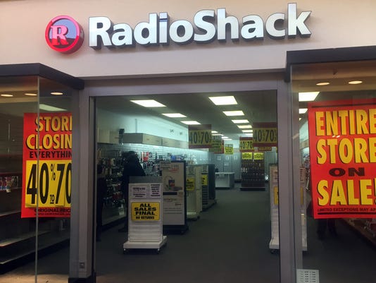 Radio Shack in University Mall to close