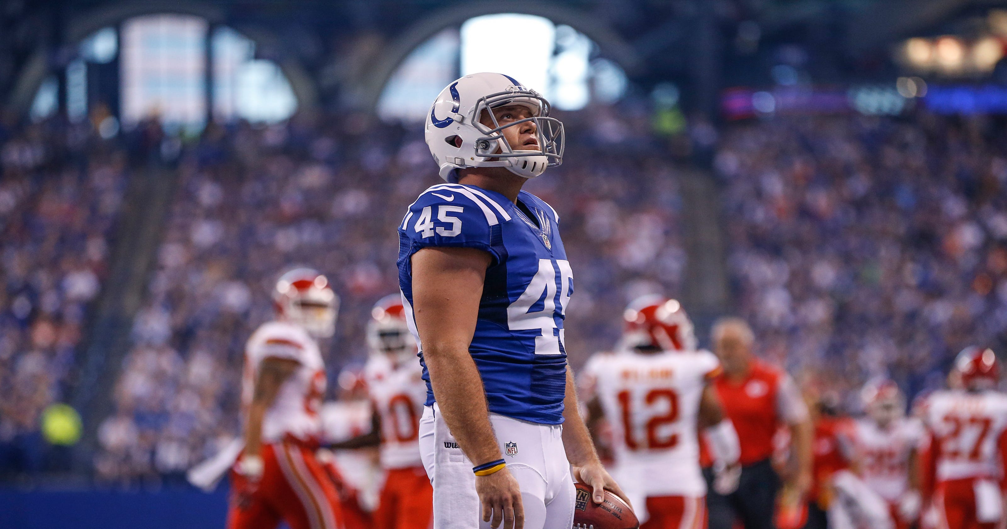 Colts release long snapper Matt Overton