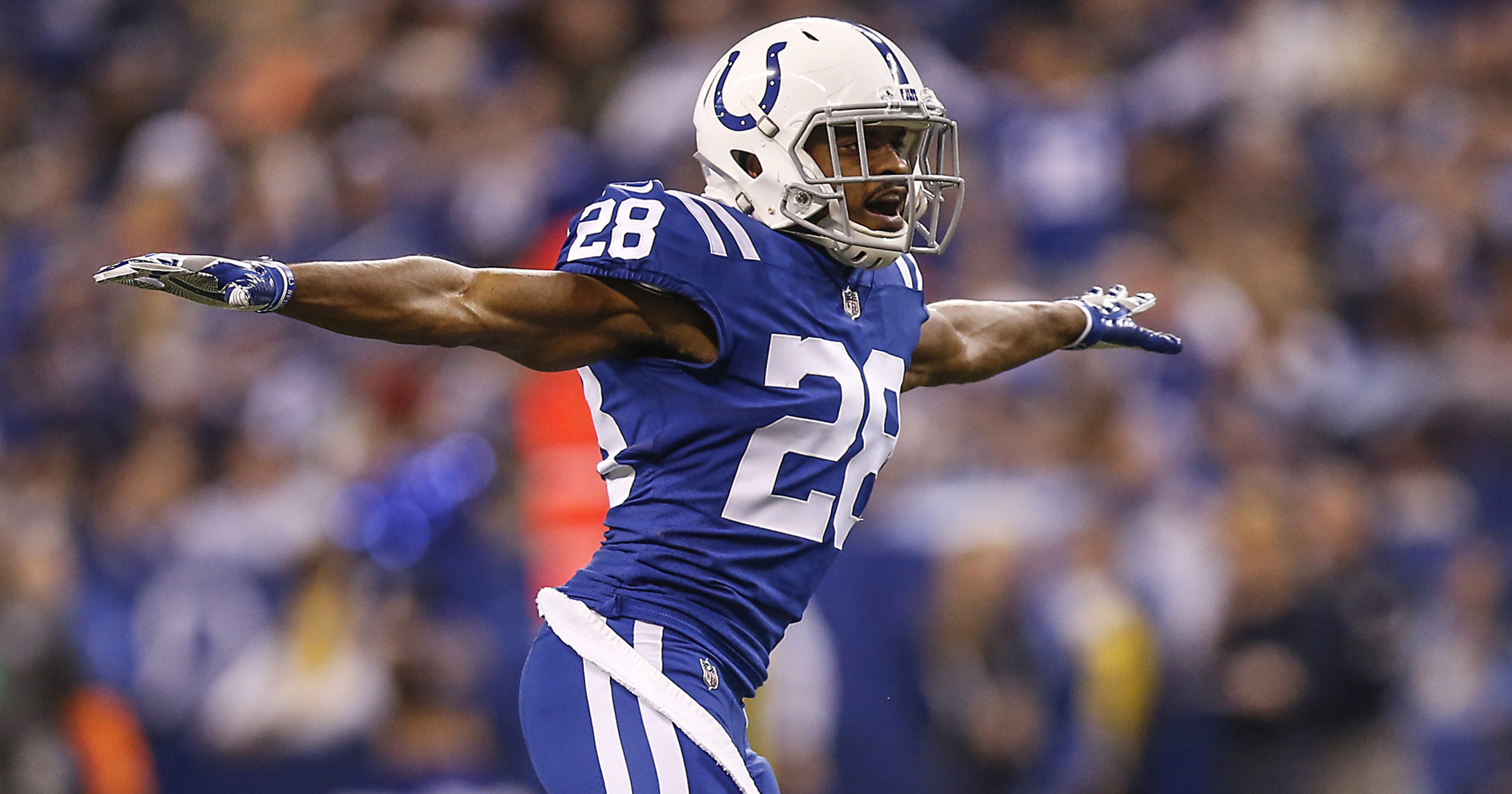 A look at the Colts color rush uniforms in all blue