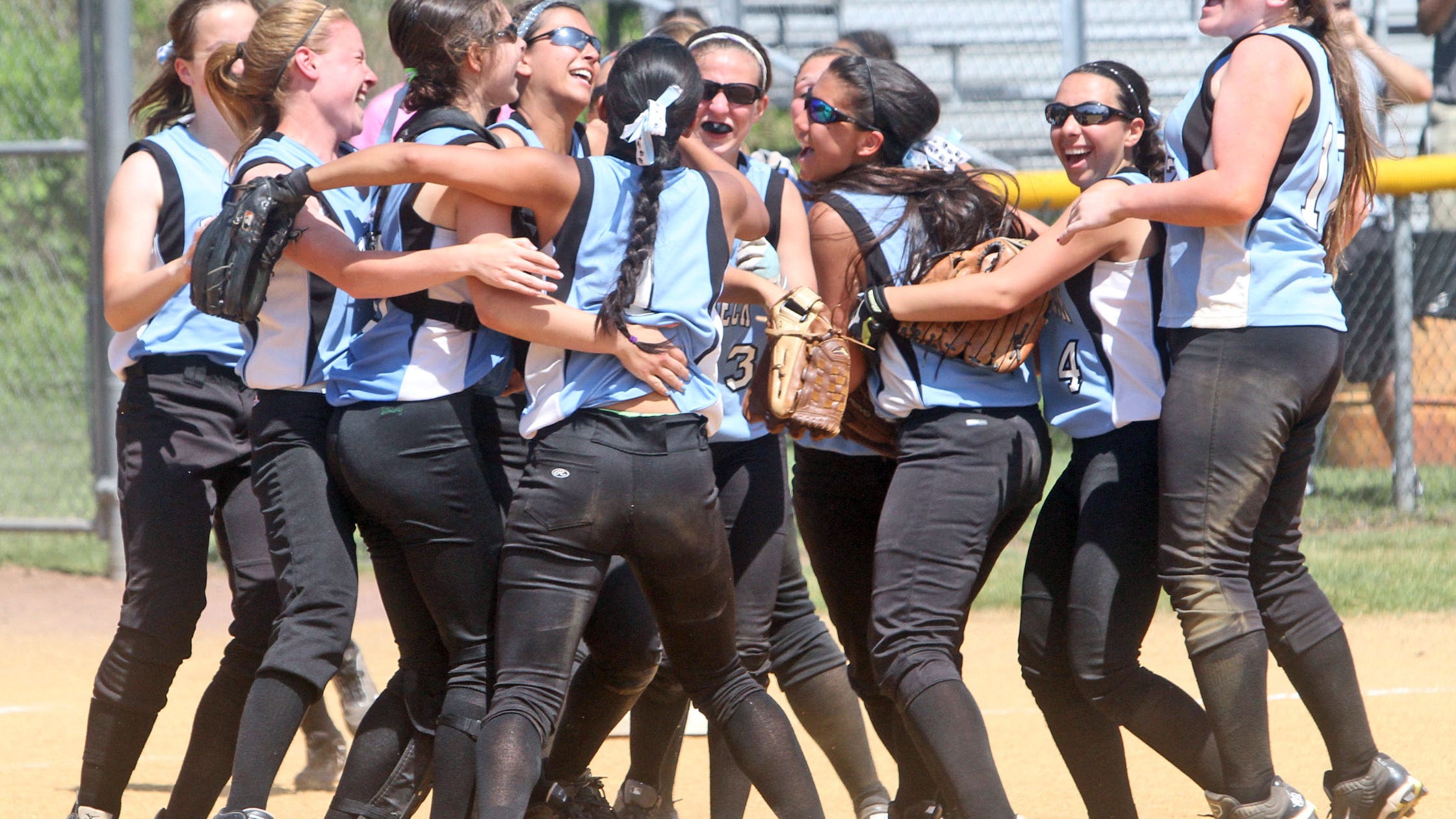 Rye Neck dethrones four-time champs Valhalla, 8-2