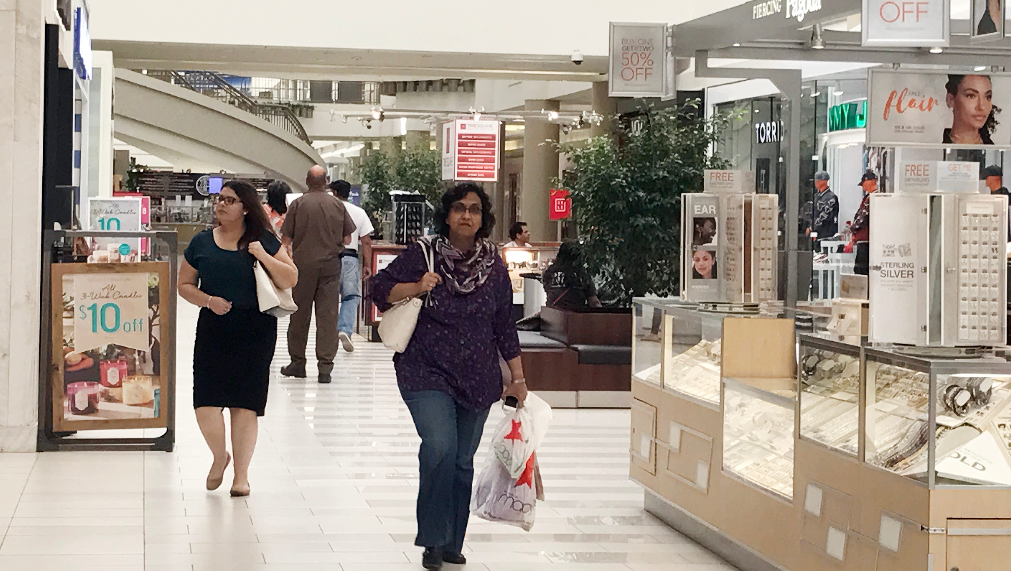 Poughkeepsie Galleria turns 30; new activities, tenants draw customers
