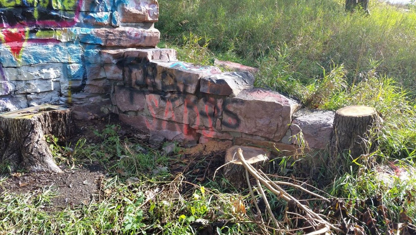 Decades after mass murder, book's release draws vandals to Iowa's ...