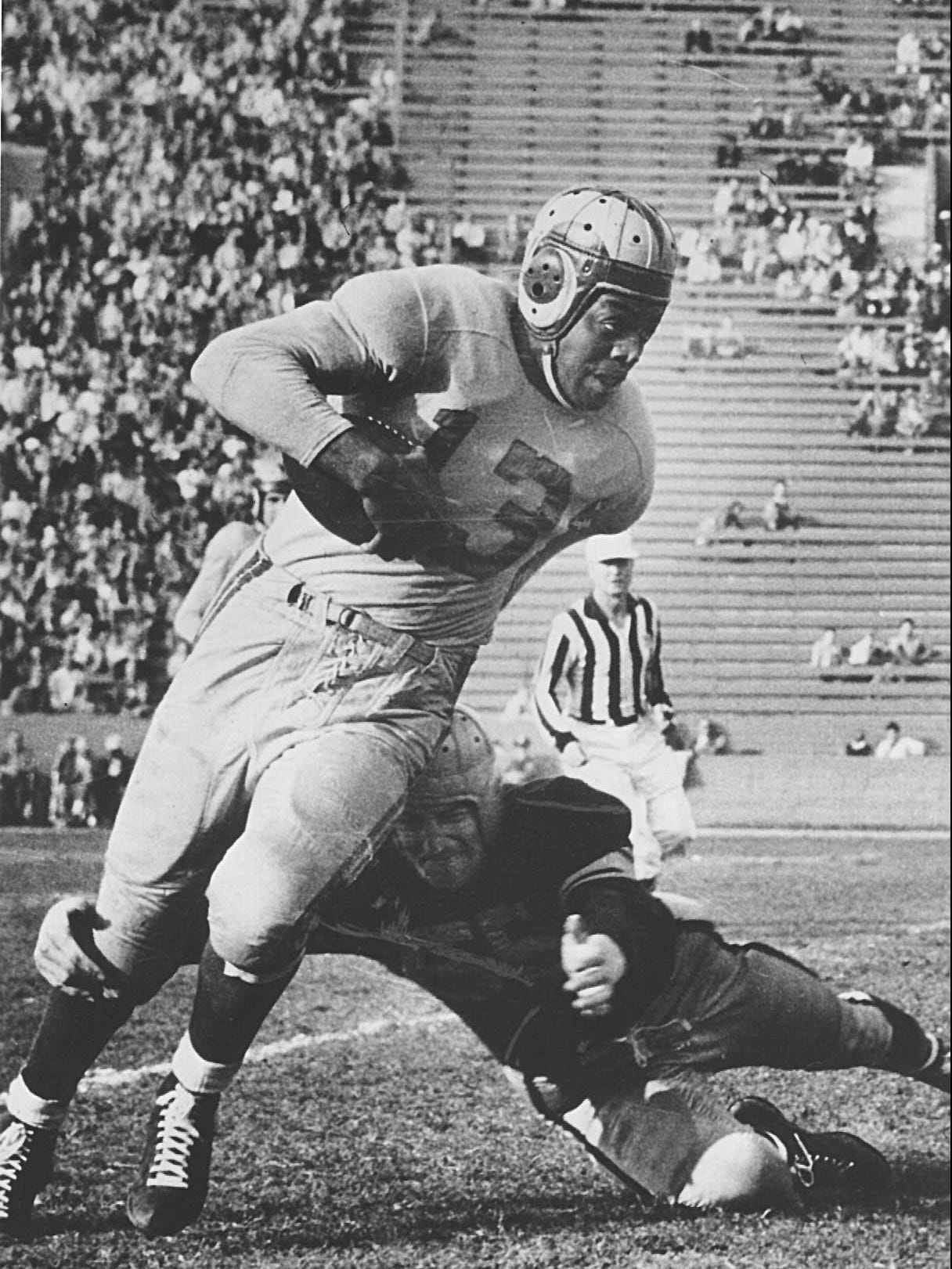 Marion Motley joins three others sharing Ralph Hay Pioneer Award