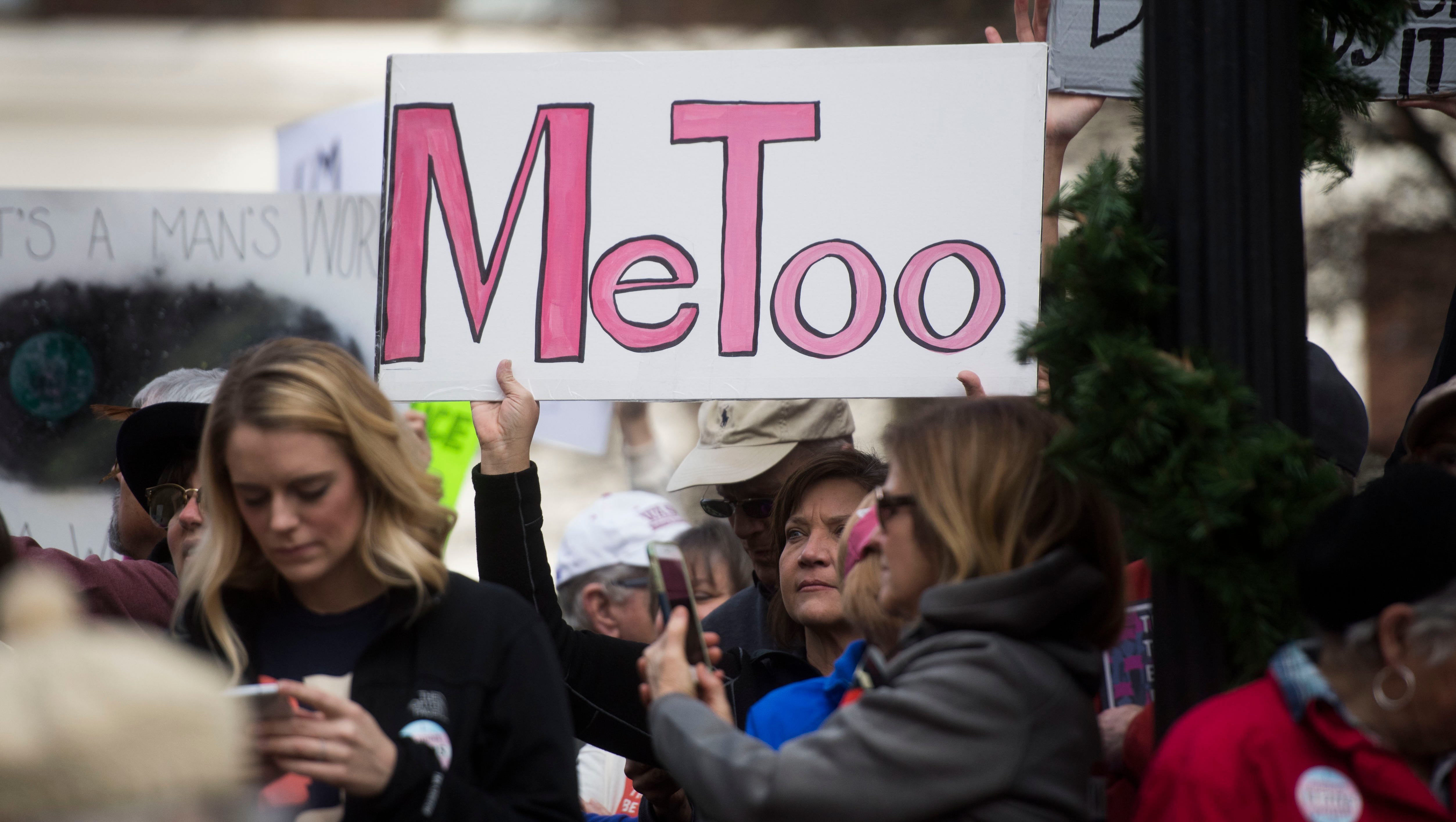 Tennessee judges: Women have no right to privacy in public places