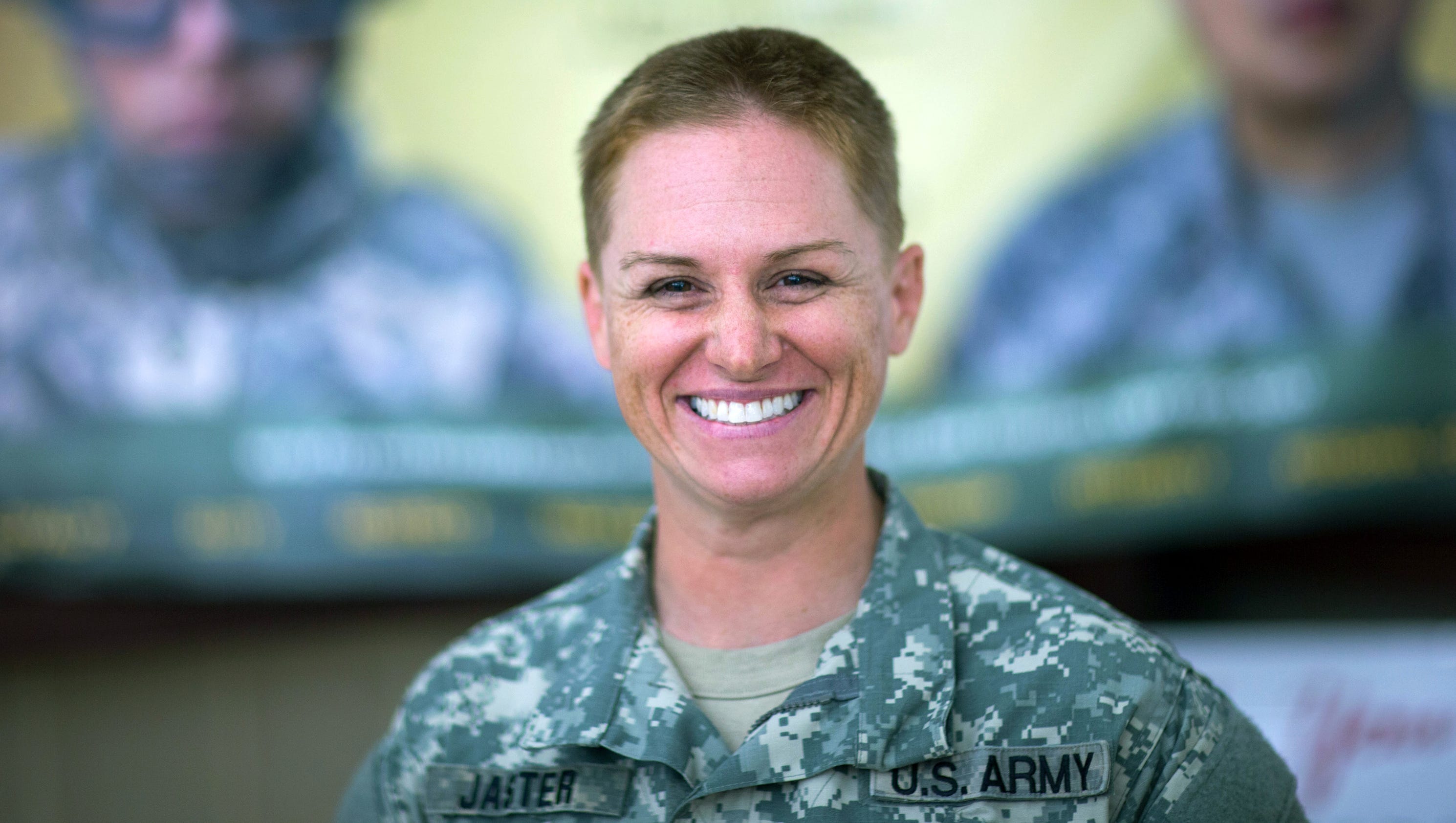 1st female Reservist dons Army Ranger tab