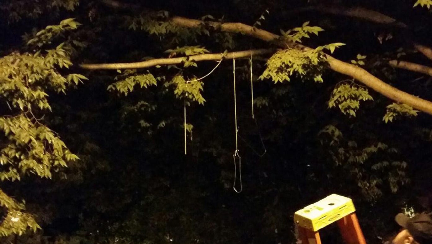 'Noose' incident stirs emotion on Del. campus