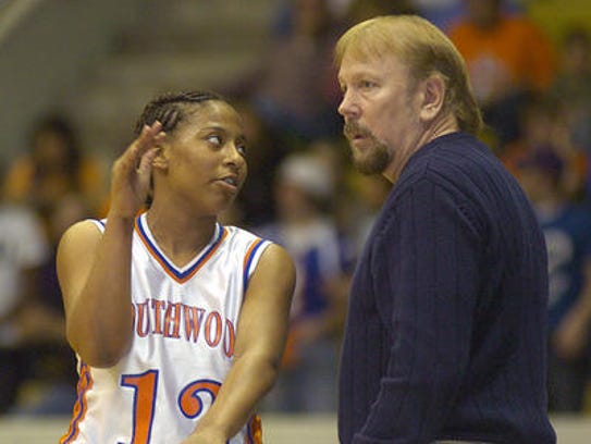 Todd Walker says fitting in at Airline was difficult