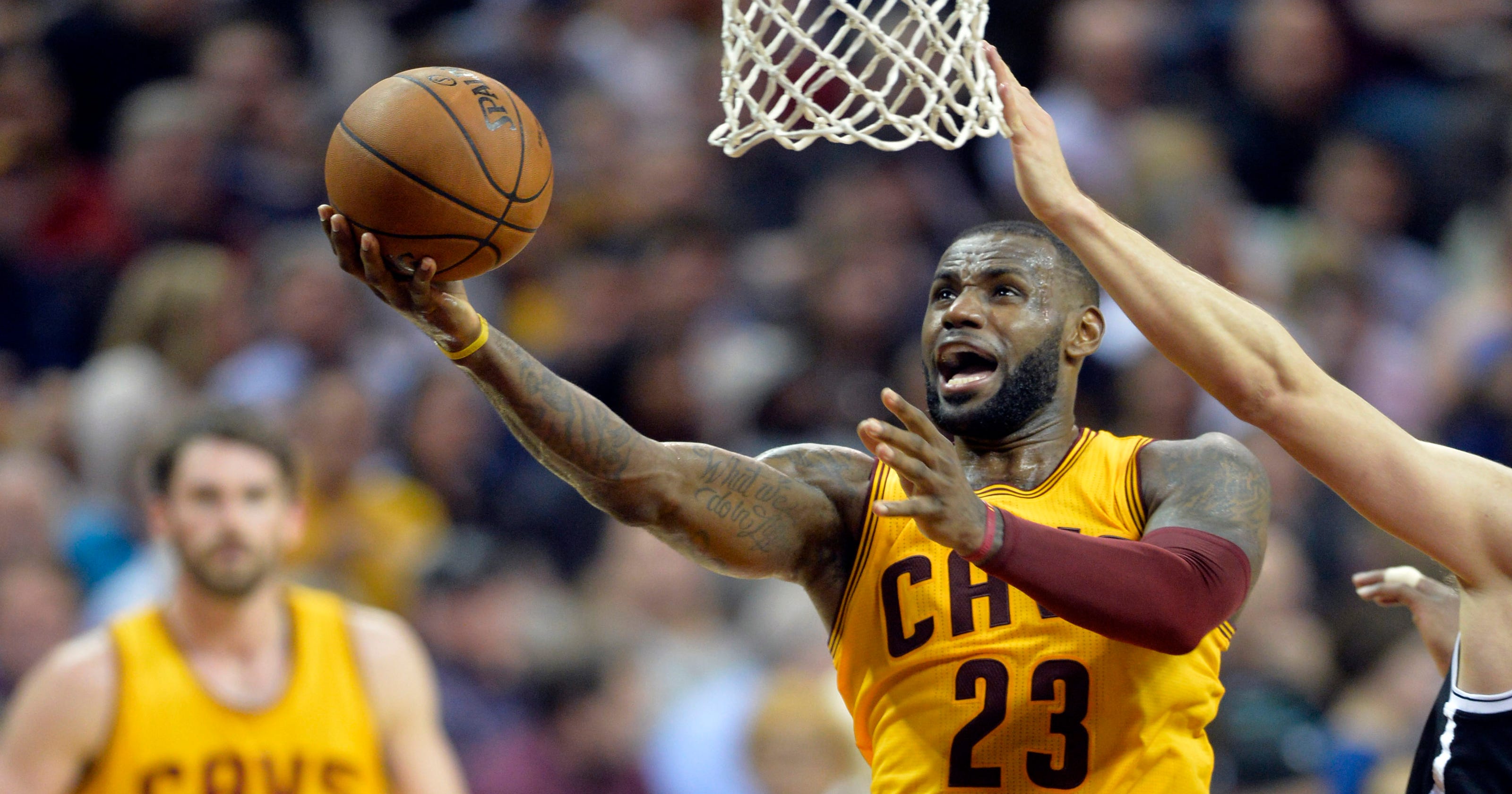 LeBron James' 29 points push him up on all-time scoring list, Cavs top ...