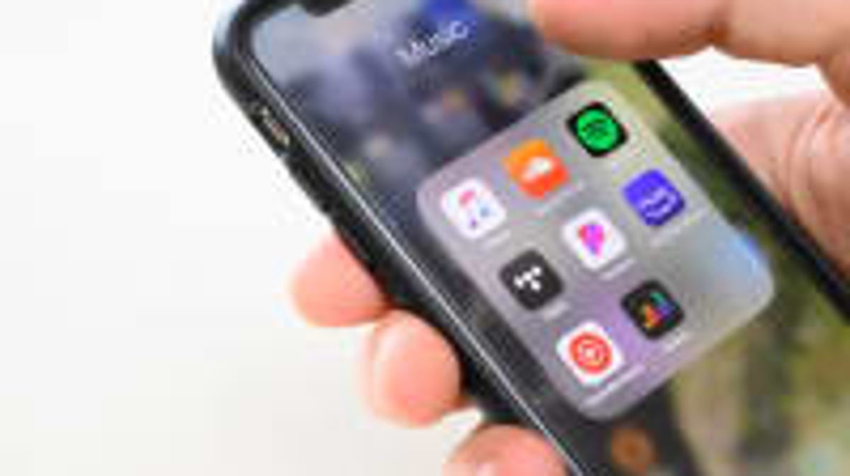 How To Make A Folder On IPhone Deleting Removing And Renaming Folders how-to-make-a-folder-on-iphone-deleting-removing-and-renaming-folders