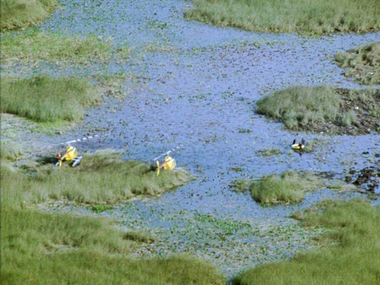 First clues surface in Valujet Flight 592 crash: Body parts and engines ...
