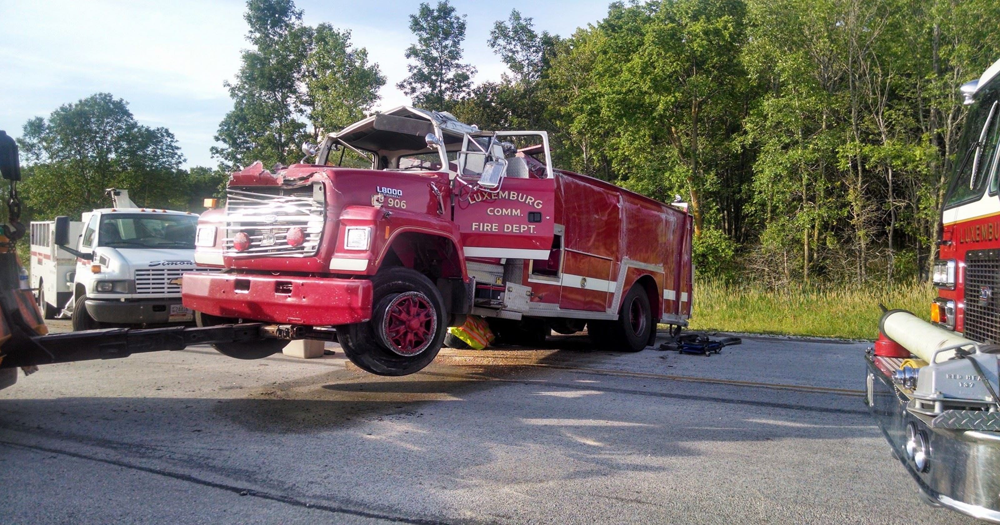 Luxemburg firetruck rolls, driver injured