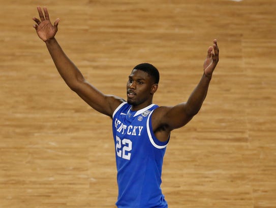 Dakari Johnson, Alex Poythress returning give Kentucky stacked frontcourt