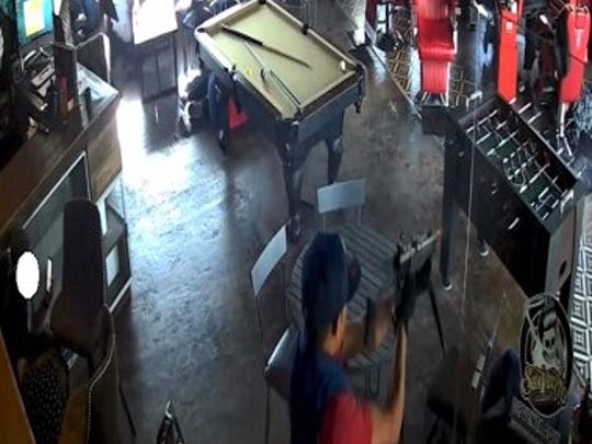 Video shows deadly Juárez barbershop shooting