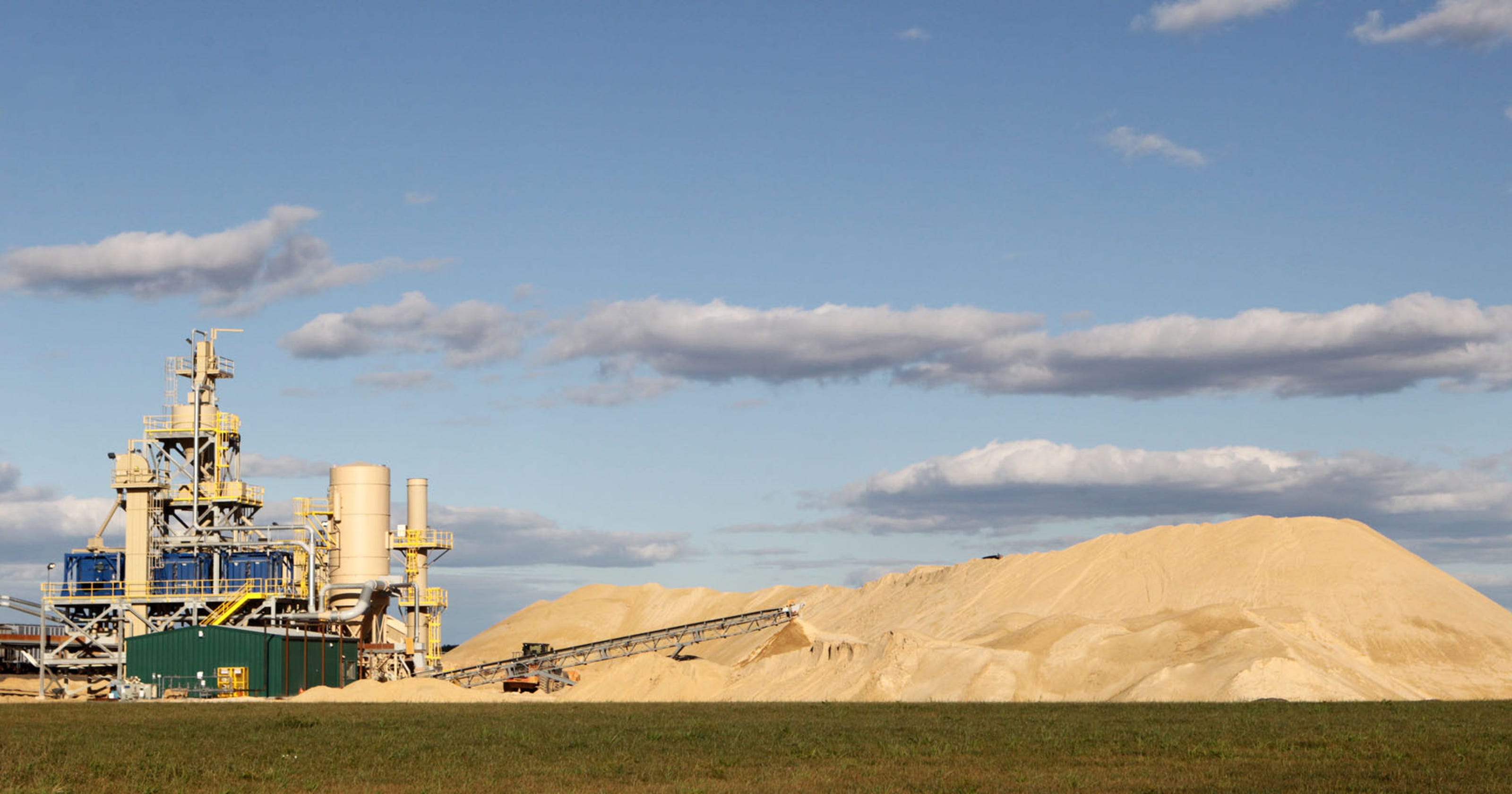 City sues frac sand company for a $150K