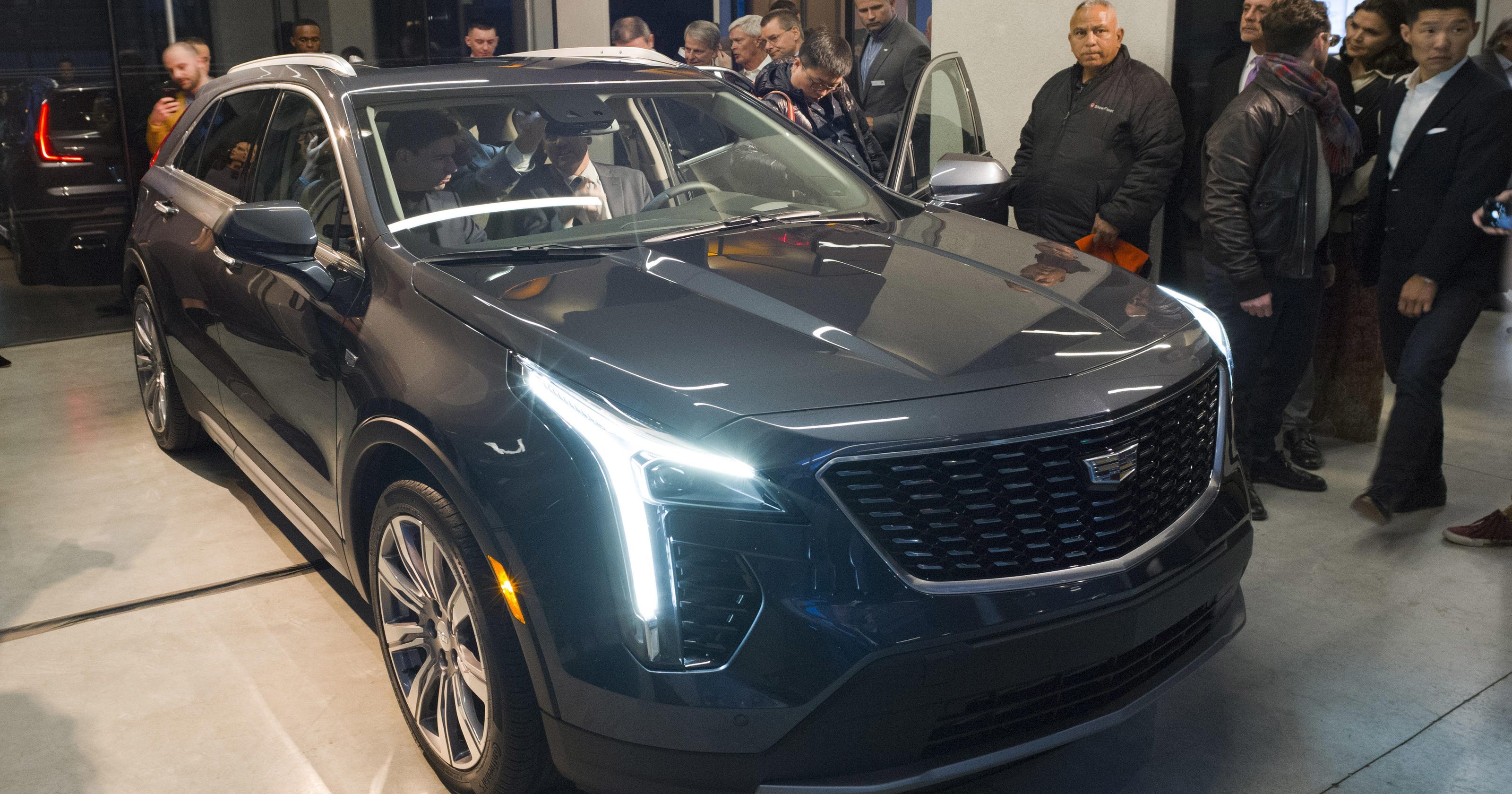 Cadillac comes out swinging with XT4 in New York