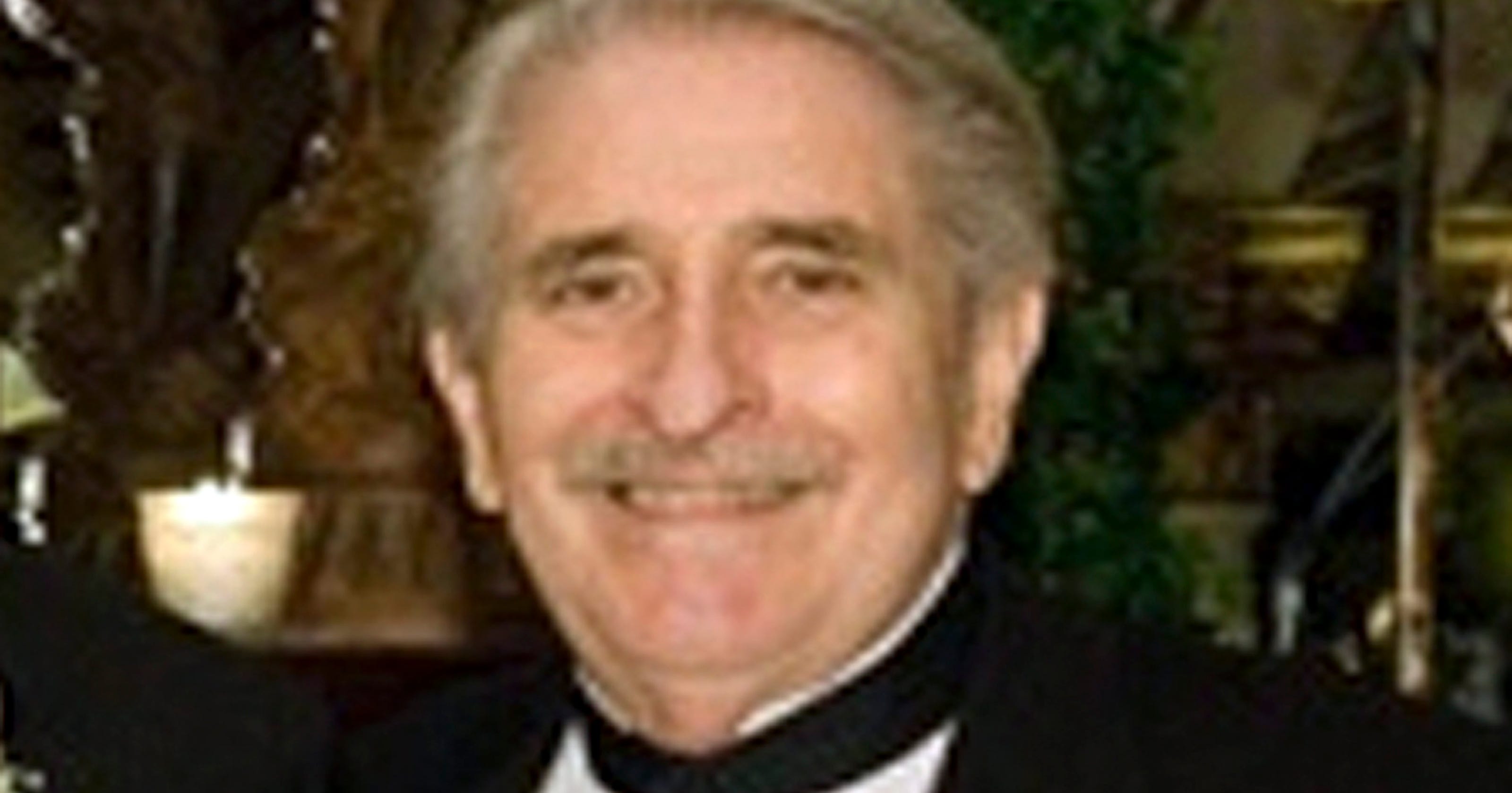 Grandson: Televangelist Paul Crouch dies at 79