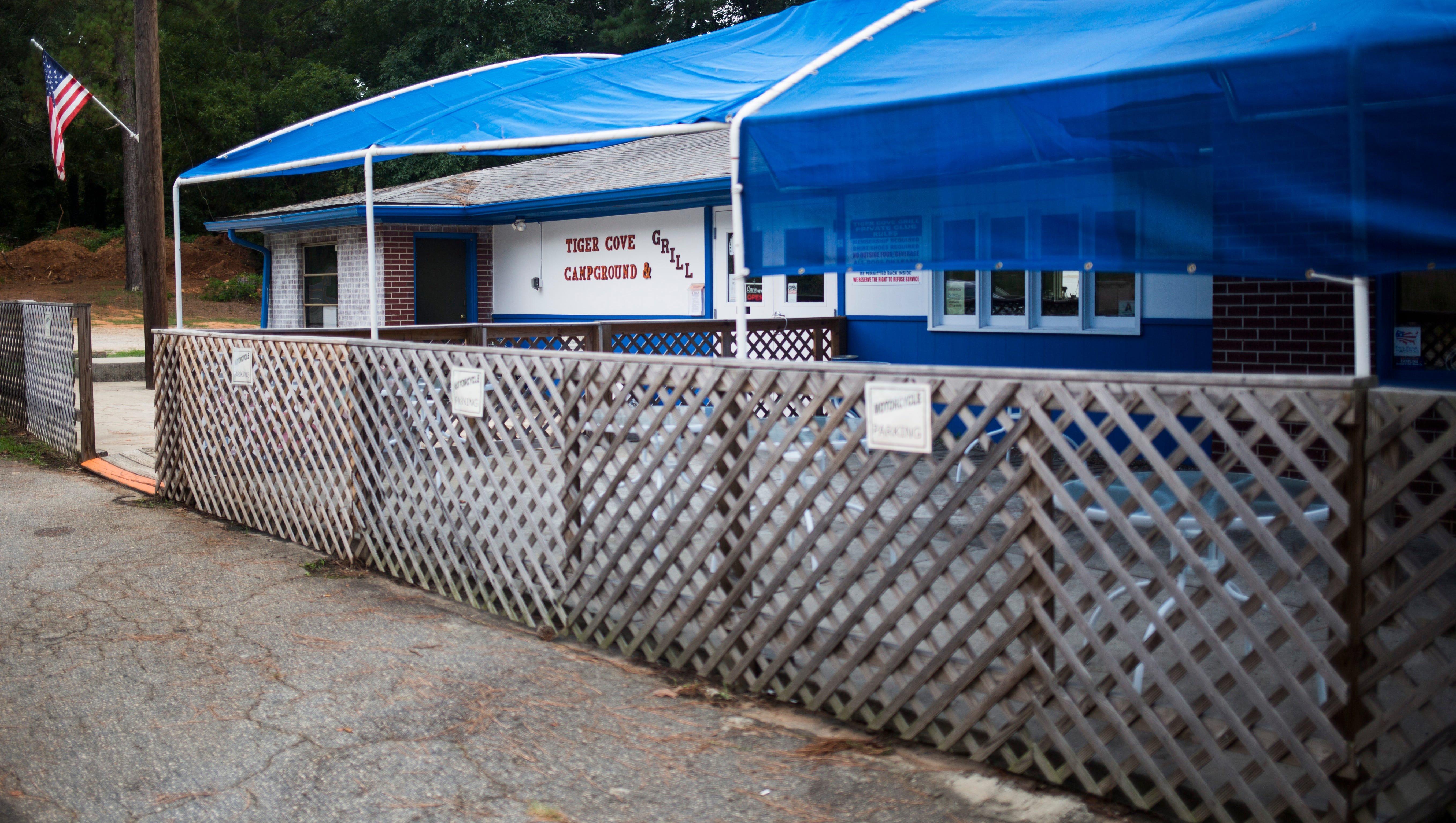 10 places to eat if you're on Lake Hartwell or Lake Keowee