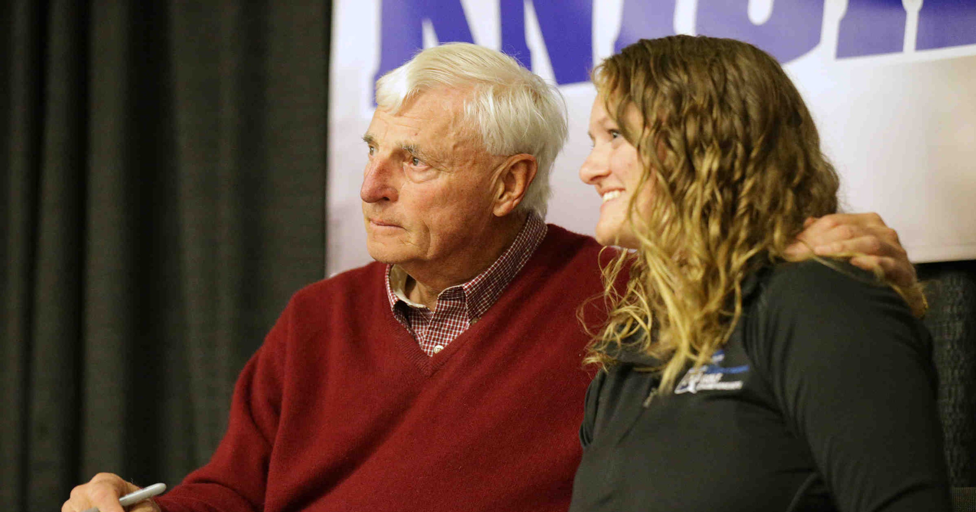 Jokes, tears, memories shared in Bob Knight's Bloomington talk