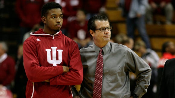 Devin Davis surprises IU teammates at Lamar game