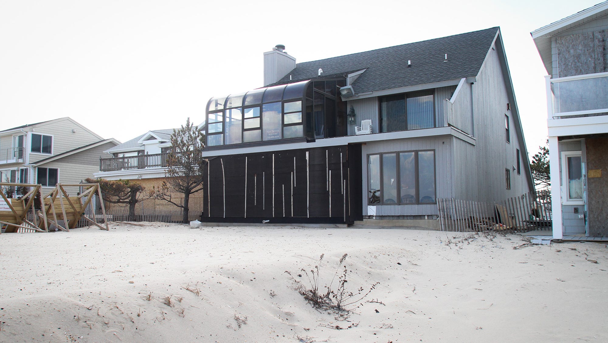 Short-changed by insurance, Sandy victims fight back