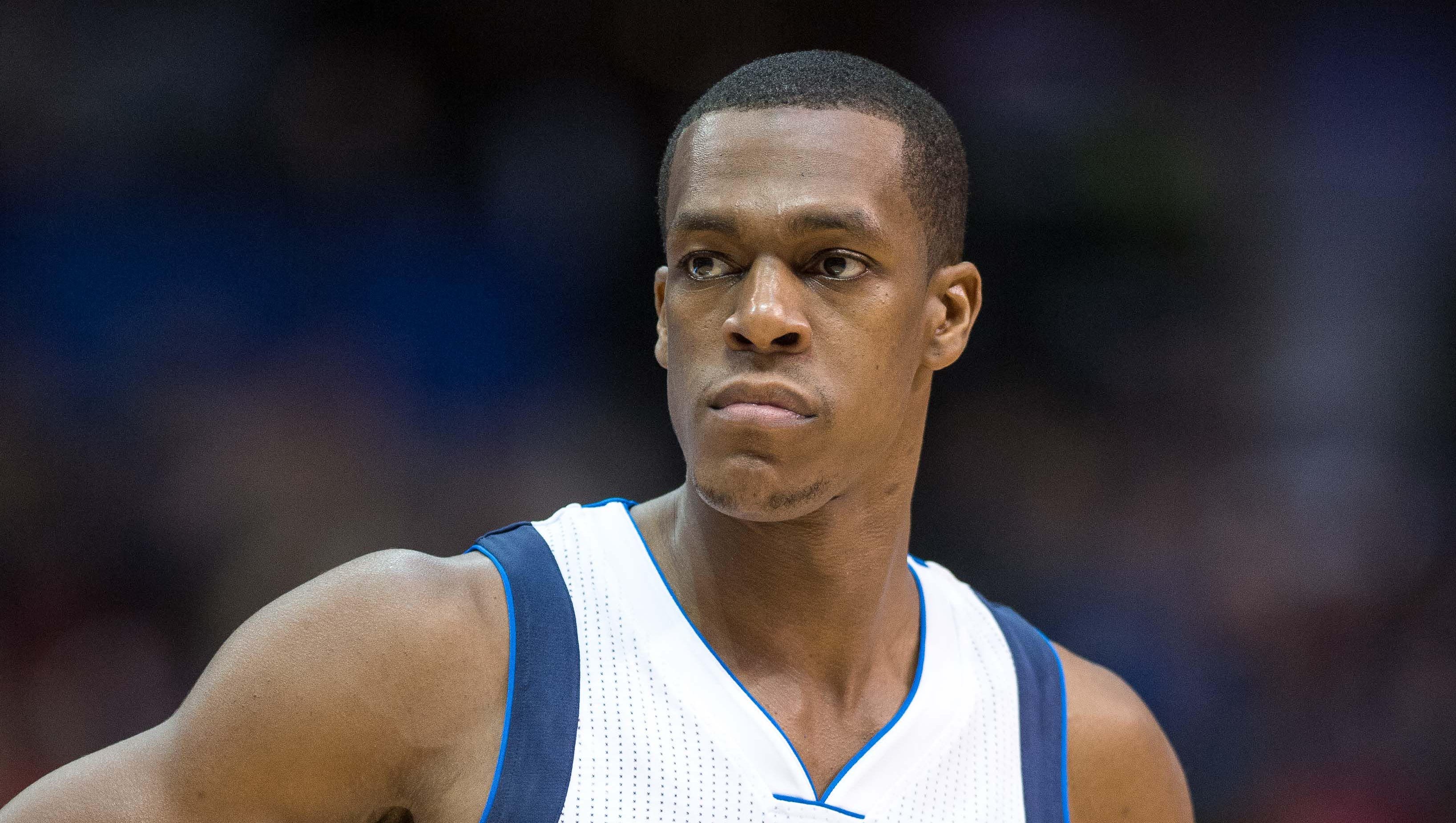 Rajon Rondo solid in debut as Mavericks rally by Spurs