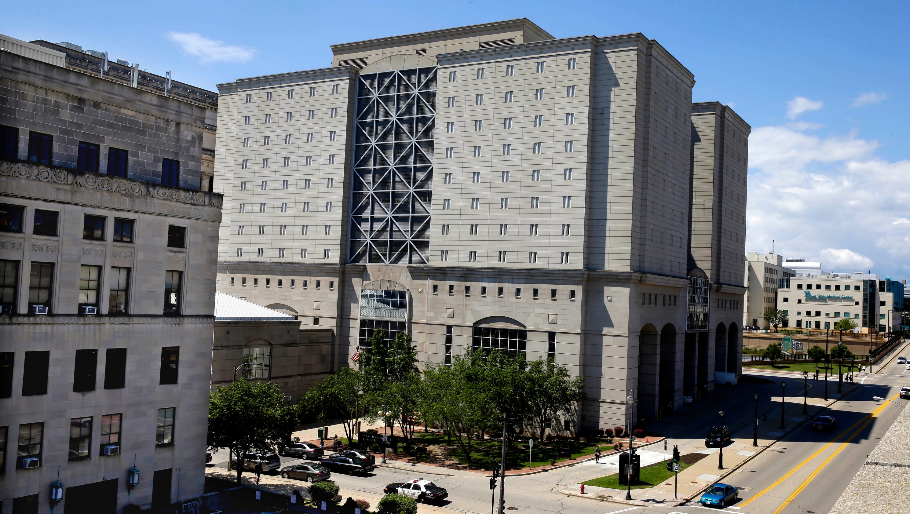 Milwaukee County Jail report: Sheriff 'aggressively worked' on problems