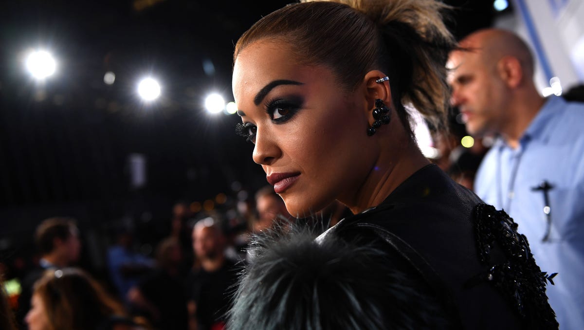 100 ultimate photos from the VMAs