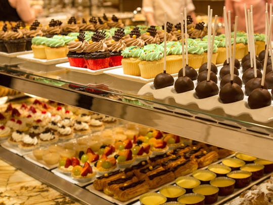 Atlantis unveils sleek multimillion $ remake of buffet