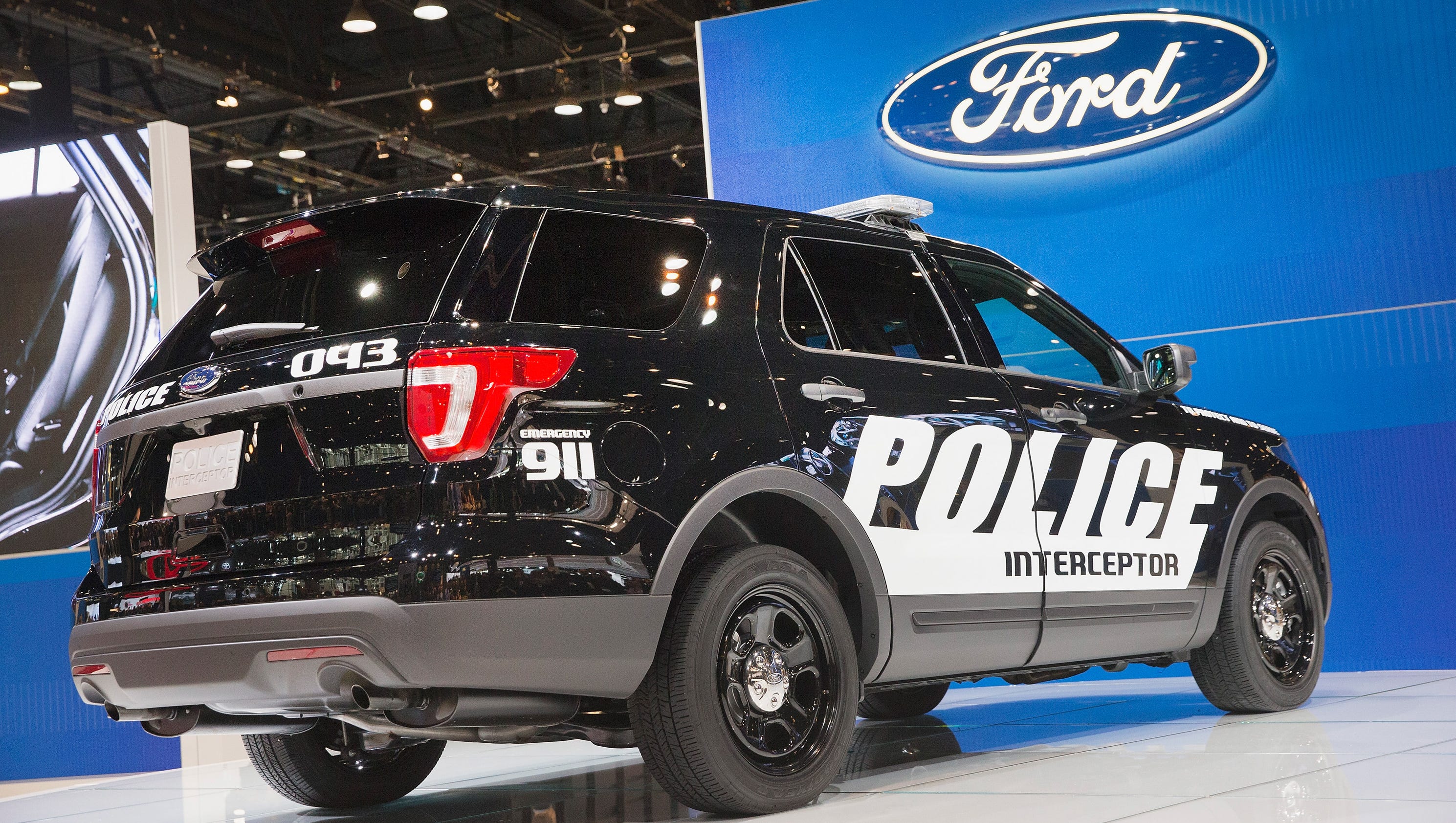 SWFL law enforcement inspecting Ford Explorer Police Interceptors SUVs ...