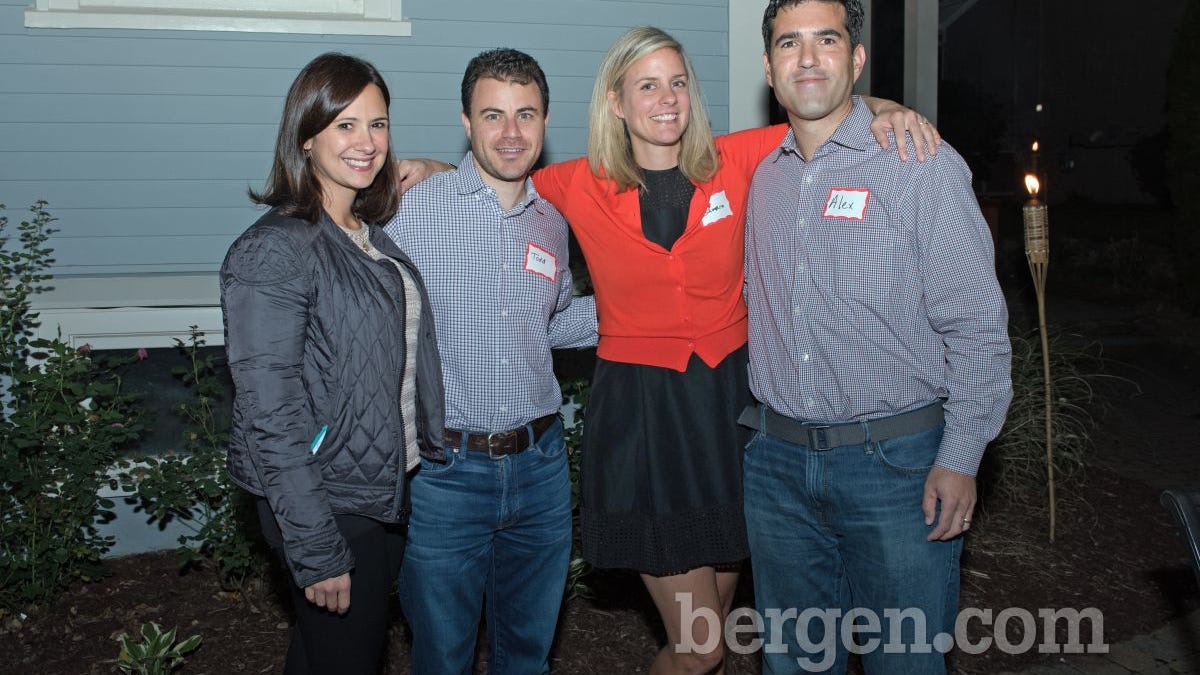 Ridgewood Newcomers hosts 2016 new members social