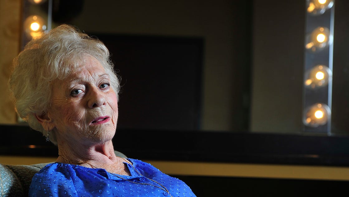 Country Music Hall of Famer Jean Shepard dies