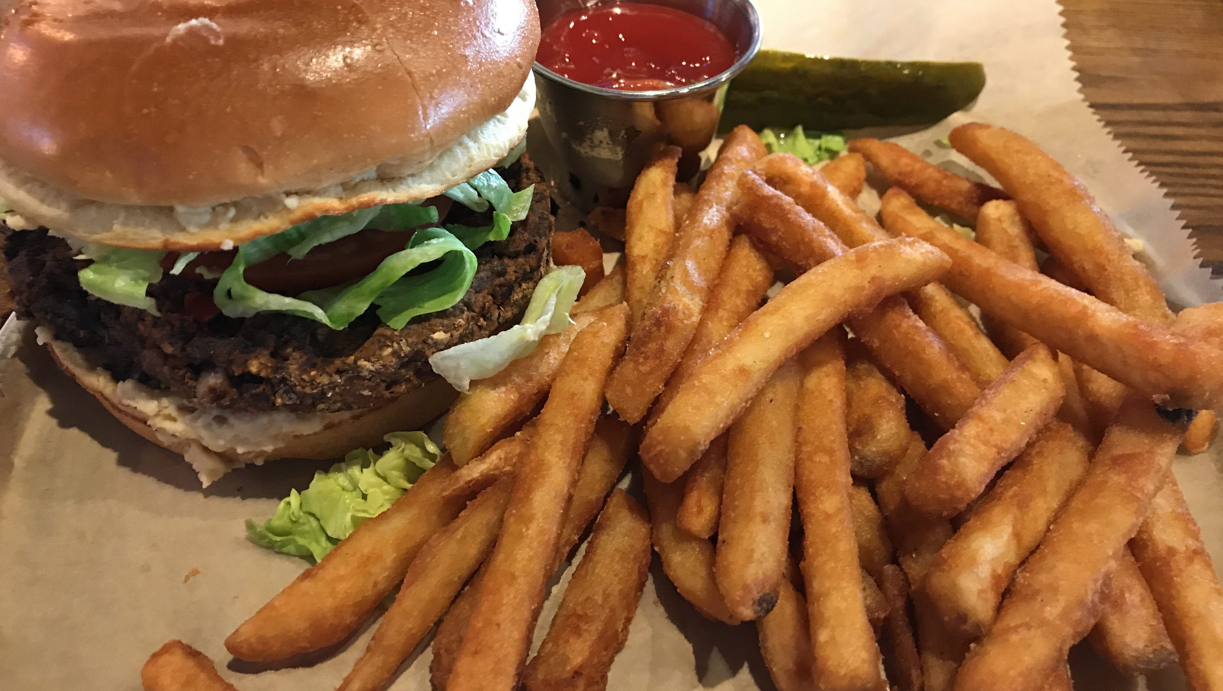 #NationalCheeseburgerDay: 12 tasty Wisconsin burgers