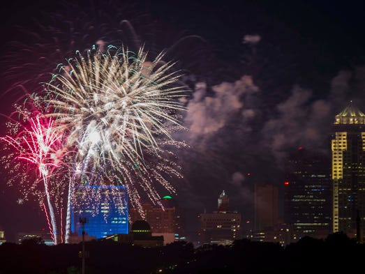 4th of July fireworks and festivities in Des Moines metro