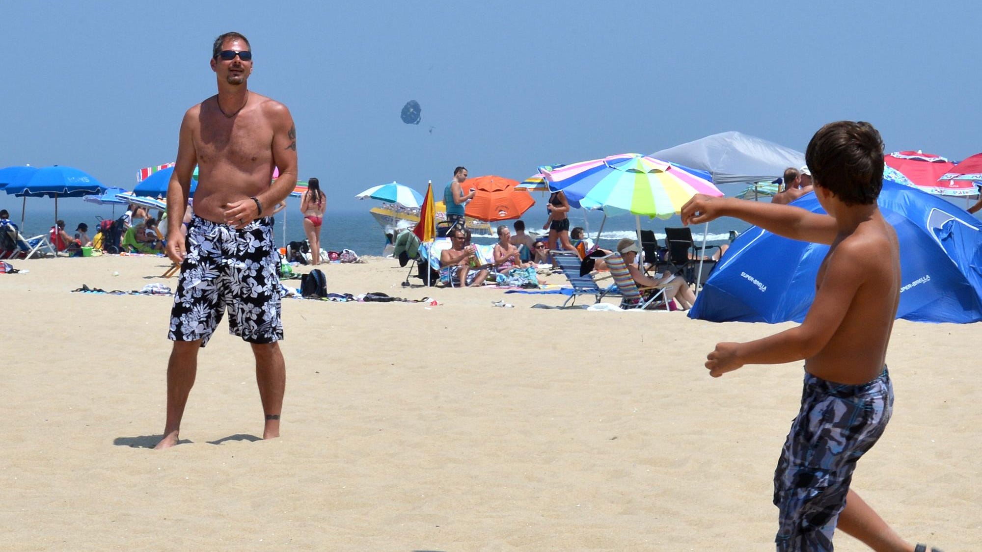 11 dos and don’ts on proper beach etiquette