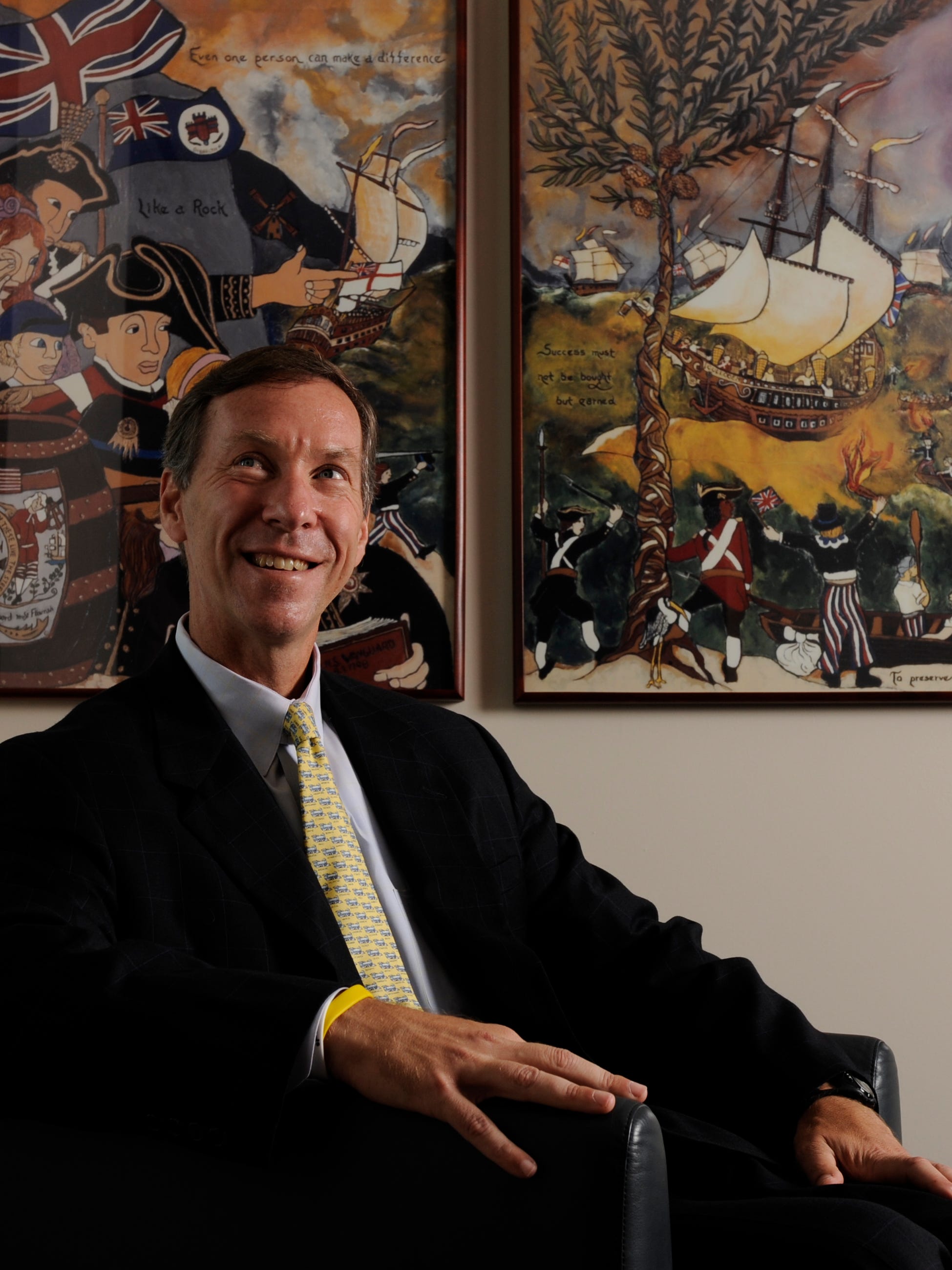 Vanguard CEO William McNabb, who grew fund to $4.4 trillion, stepping down