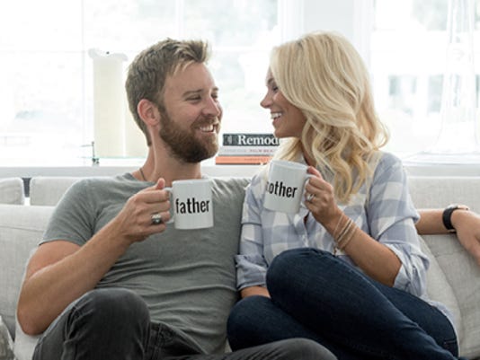 Lady A's Charles Kelley, wife expecting