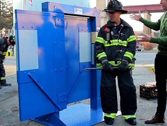 Dickson Fire getting forcible entry door simulator