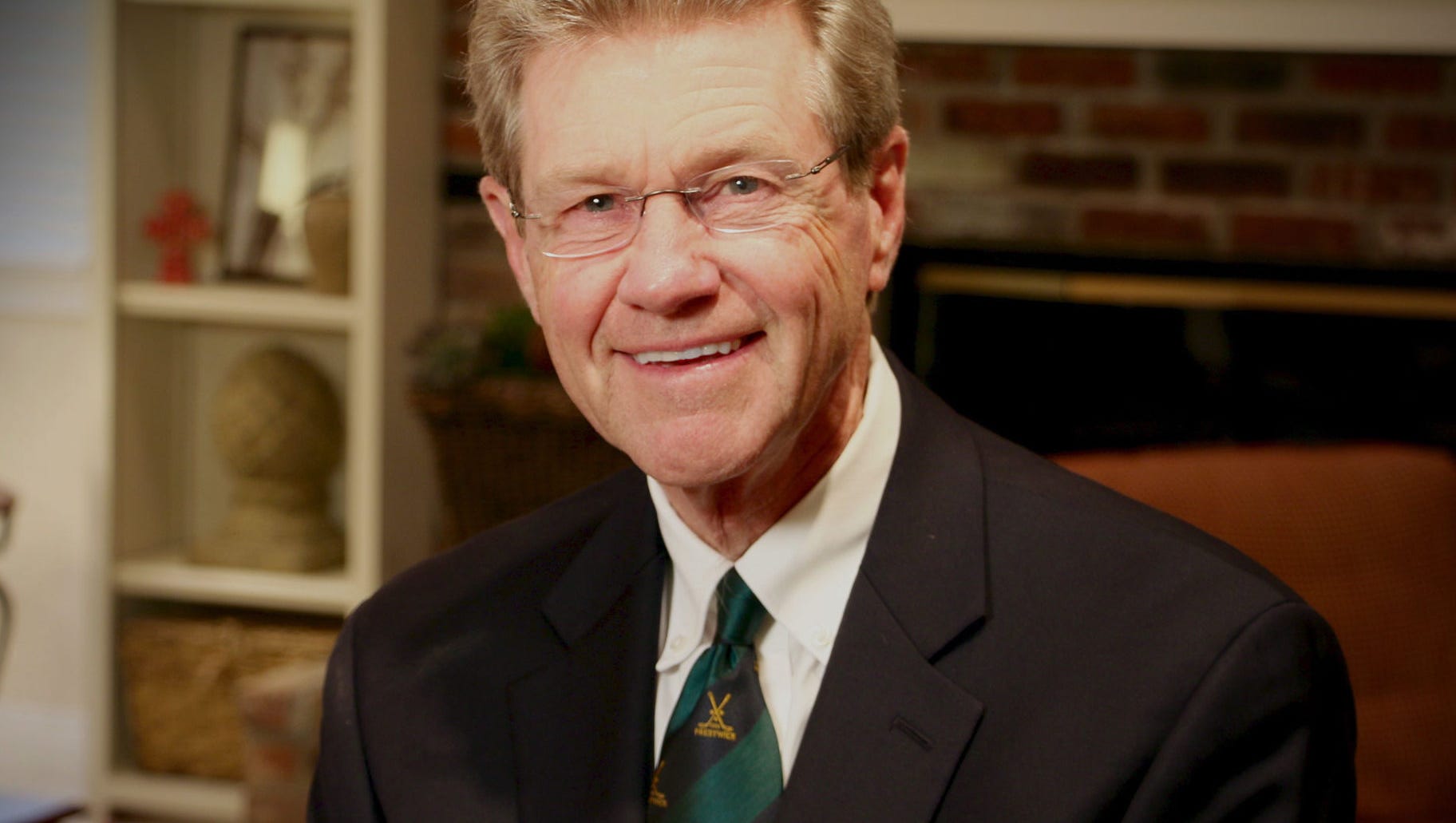 Family judge: Gay marriage like 'jumbo shrimp'