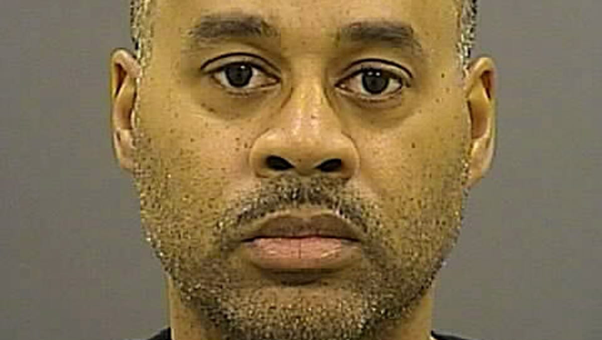 Police officers charged in Freddie Gray's death