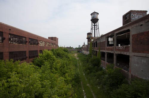 THEN & NOW: Watch Detroit change before your very eyes