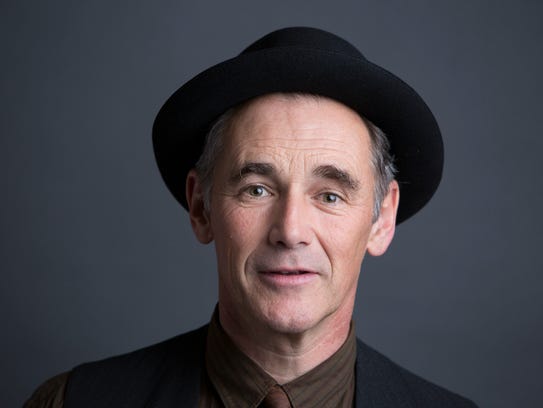 Mark Rylance brings artistry to 'Spies'