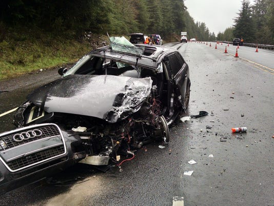 One dead in fatal crash near Oregon coast on Highway 26