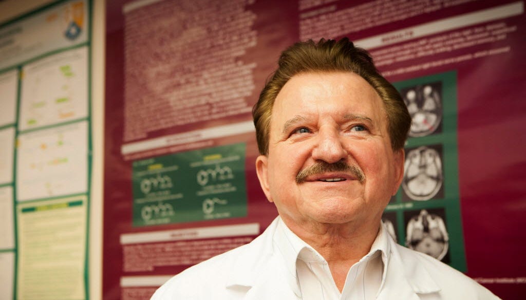 FDA gives controversial doc green light to restart work