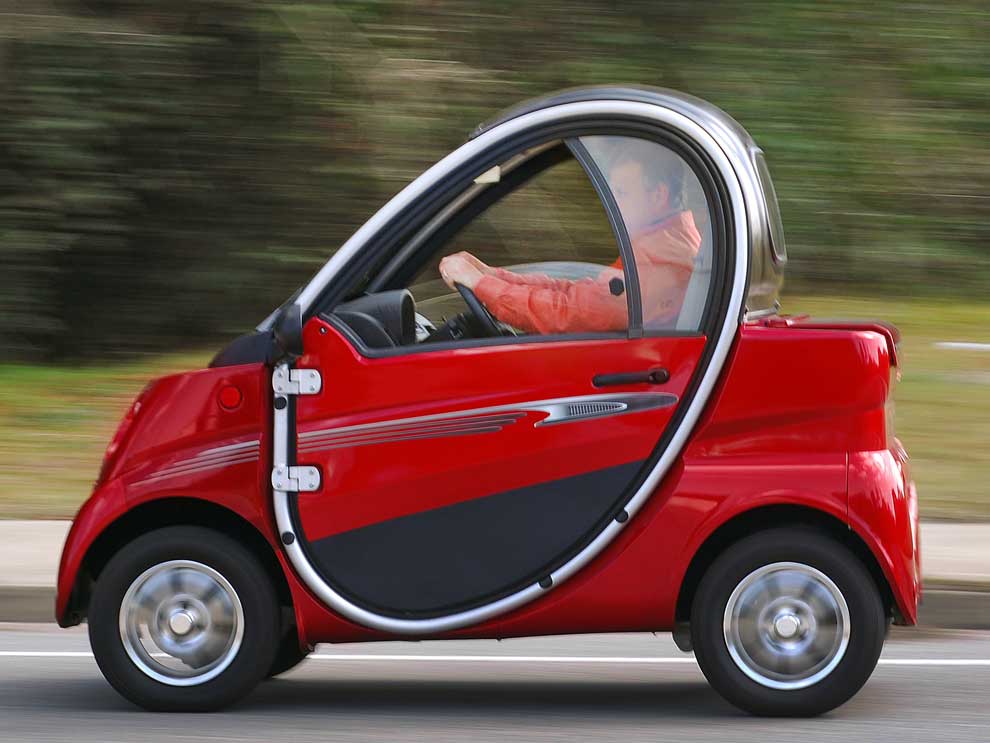 The Smile, latest entry in low-speed vehicles, on display in Jacksonville