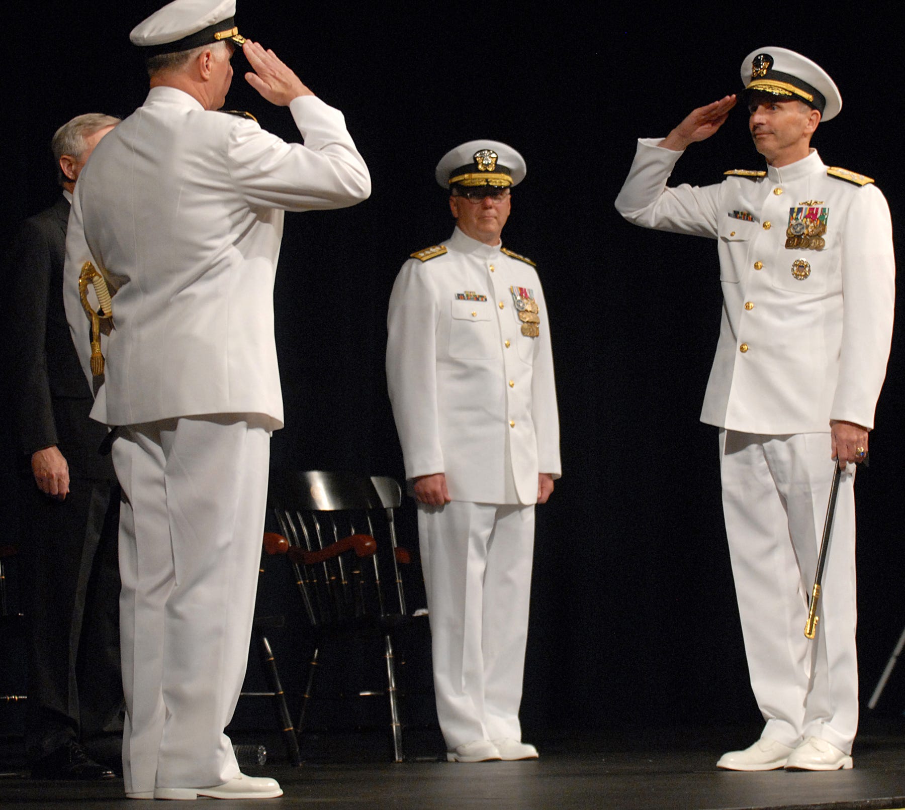 Greenert becomes CNO