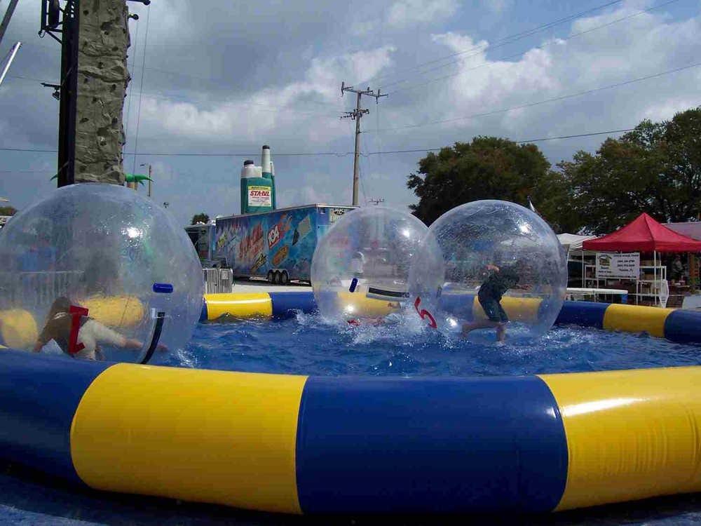 Oktoberfest will feature country singer Hannah Dasher