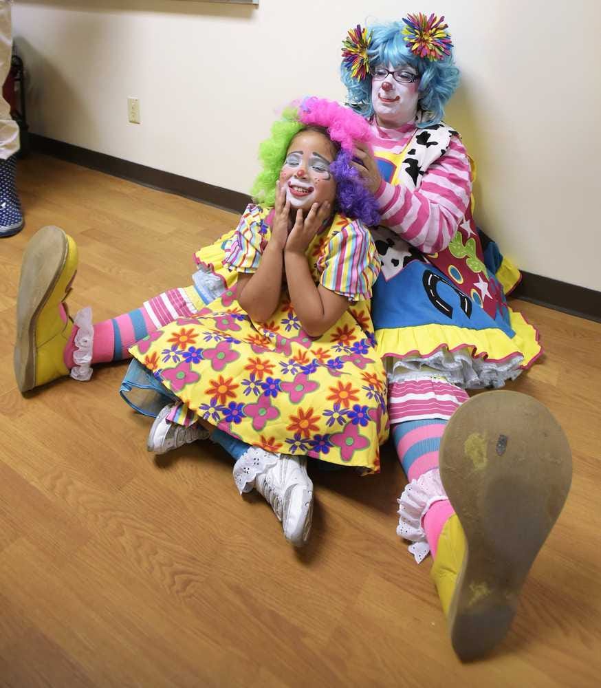 For Pinkie Bee the clown, a big award and a life, finally, of fun