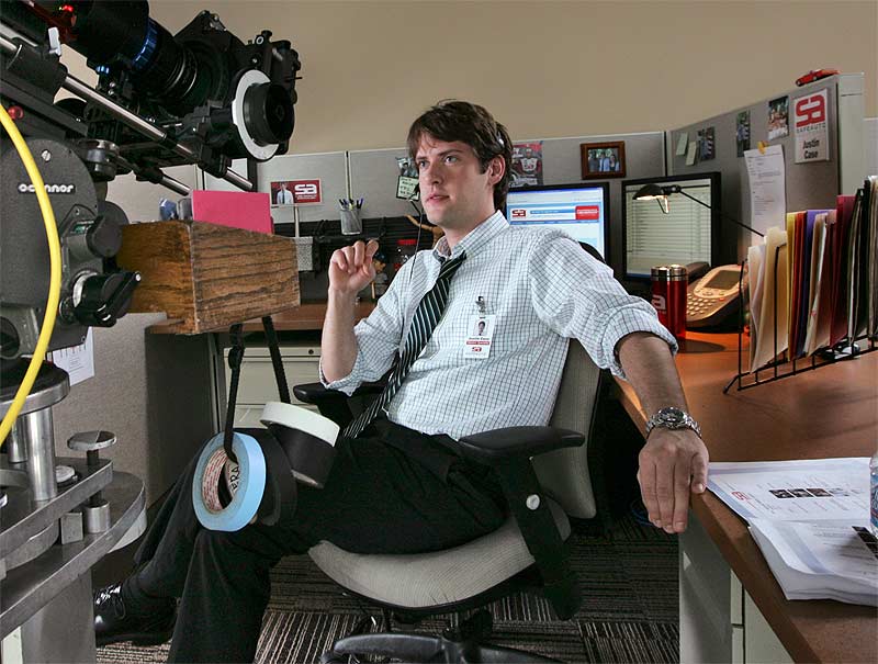 Suit says SafeAuto stiffed workers on overtime